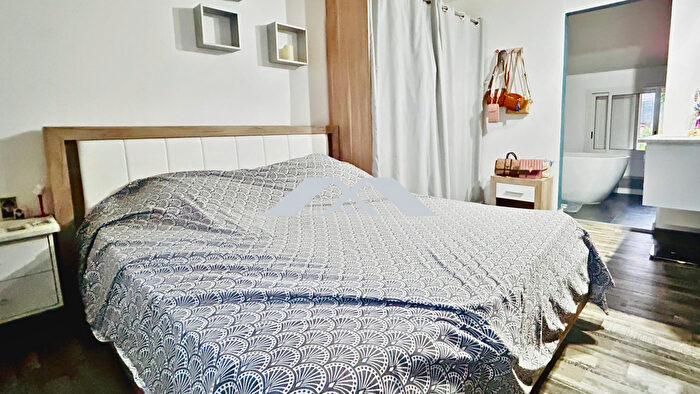 Maison à vendre - Saint-Joseph, Vincendo, Bras Panon, Le Plateau - 5 pièces - 4 chambres