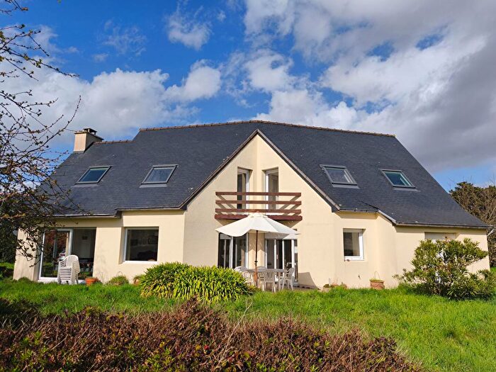 Maison à vendre - Saint-Gildas-de-Rhuys - 9 pièces - 7 chambres