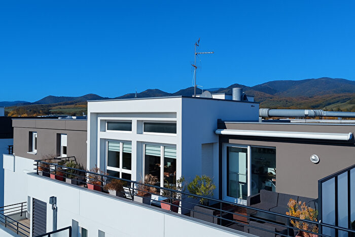 Appartement à vendre - Cernay - 4 pièces - 3 chambres