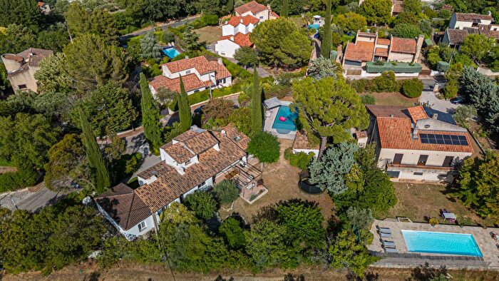 Beaudinard-Eoures, Aubagne : Maison 6 pièces à louer