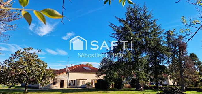 Maison à vendre - Gimat - 6 pièces - 4 chambres