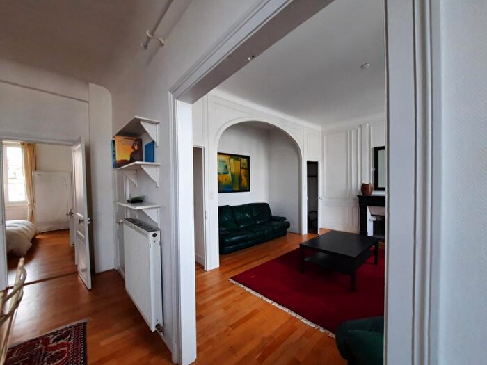 Appartement à louer - Quartiers Centre, Centre-ville - 3 pièces - 2 chambres