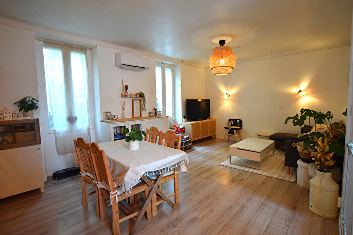 Maison à vendre - Cabannes - 4 pièces - 3 chambres