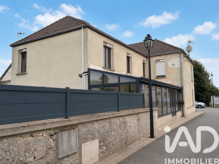 La Ferté-Gaucher : Maison 8 pièces à vendre