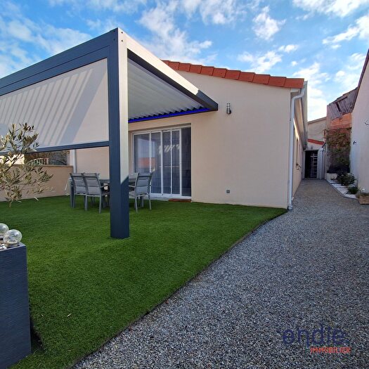 Maison à vendre - Chavaroux - 4 pièces - 3 chambres