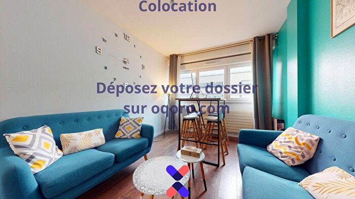 Appartement à louer - Marcouville, Pontoise - 7 pièces - 6 chambres