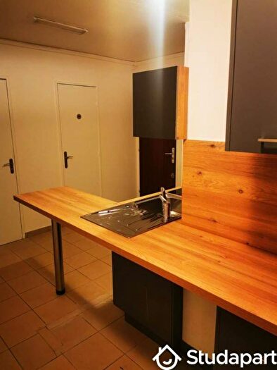 Appartement à louer - Hôtel de Ville-Saint Louis-Cop Renovation, Saint-Ouen-lAumône - 1 pièce - 2 chambres