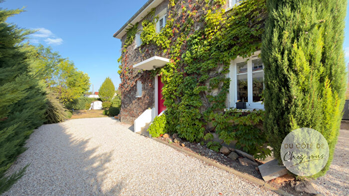 Maison 6 pièces à Sainte-Savine, à vendre