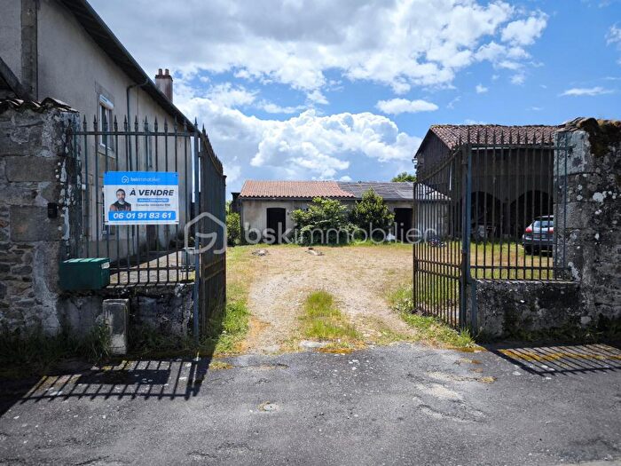 Veyrac - Maison 8 pièces à vendre