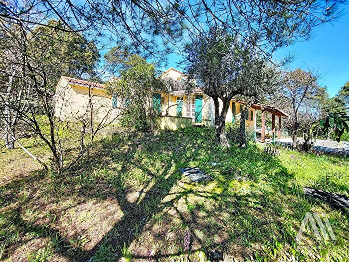 Maison 4 pièces à Carnoules, à vendre