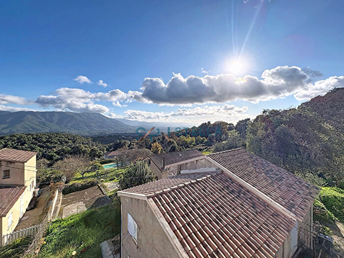 Appartement à louer - Sarrola-Carcopino - 3 pièces - 2 chambres