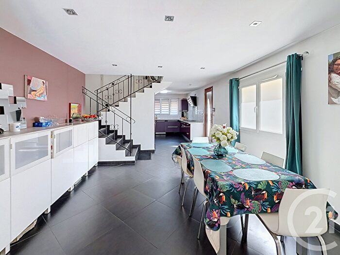 Maison 9 pièces à vendre - Le Thillay