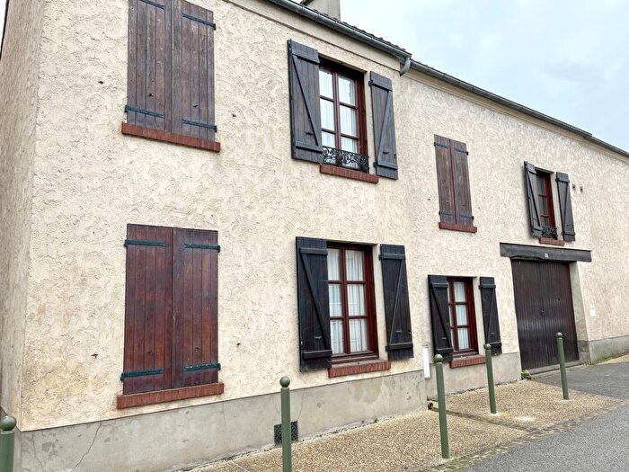 Maison 6 pièces à vendre à Issou