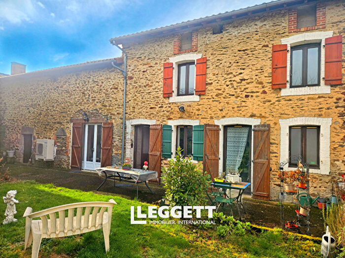 Maison à vendre - Cussac - 7 pièces - 4 chambres