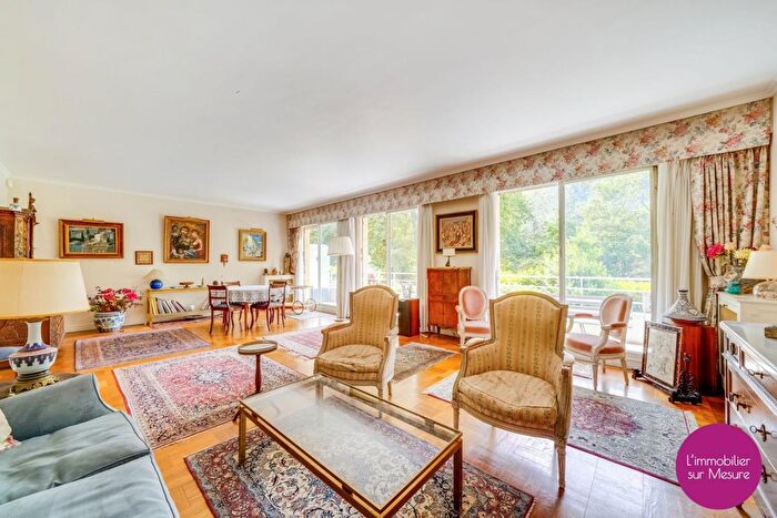 Appartement 5 pièces à Fontenay-sous-Bois, Proche Bois de Vincennes, Rer A, à vendre