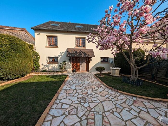 Ris-Orangis, La Aunette : Maison 7 pièces à vendre
