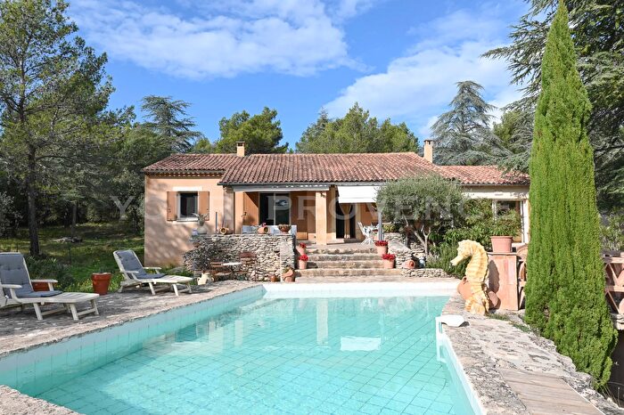 Maison à vendre - Cabrières-dAvignon - 4 pièces - 3 chambres