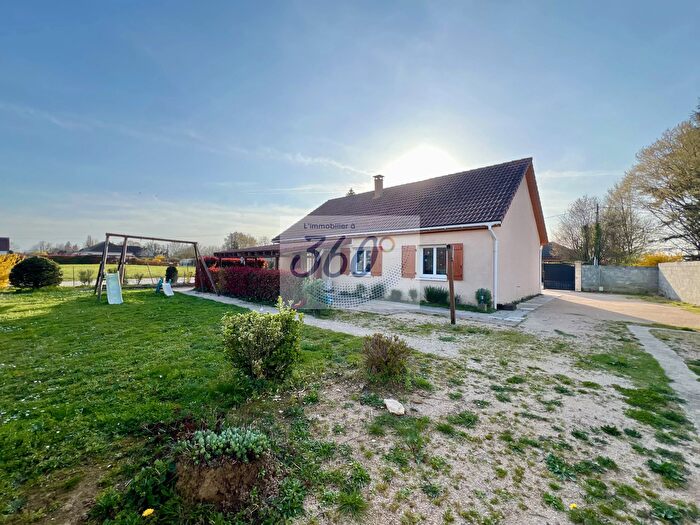 Maison à vendre - Louhans - 5 pièces - 4 chambres