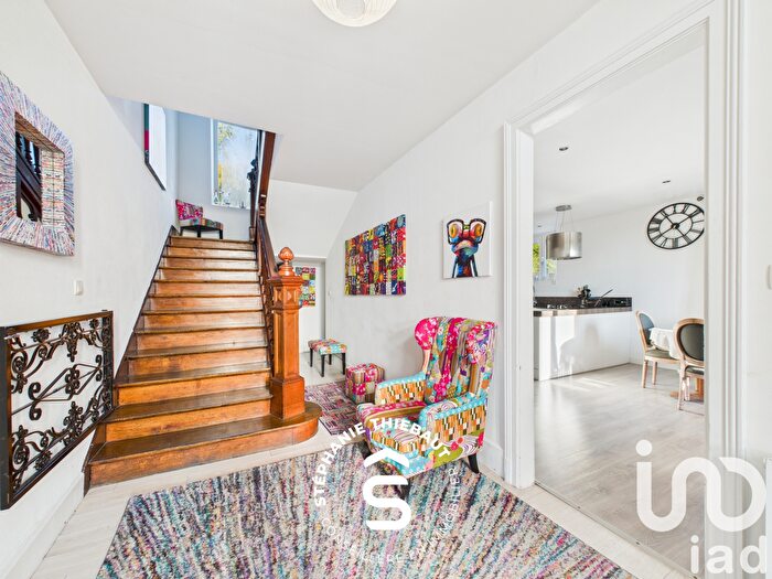 Maison à vendre - Bruyères - 9 pièces - 6 chambres