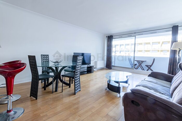 Courbevoie : Appartement 3 pièces à vendre