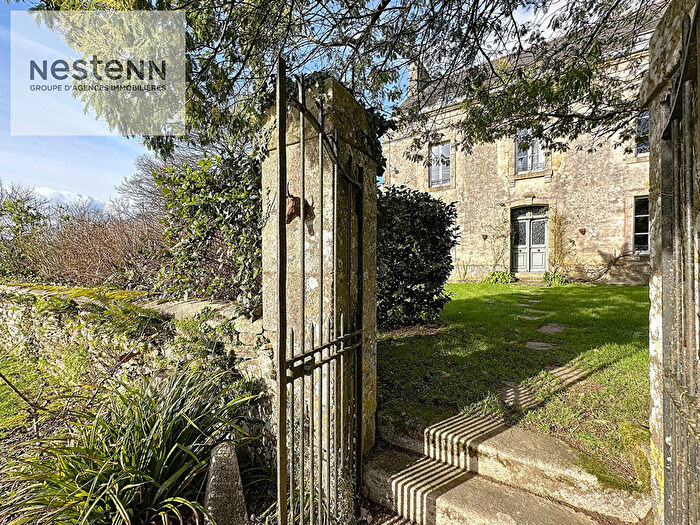 Maison à vendre - Ergué-Gabéric - 9 pièces - 6 chambres