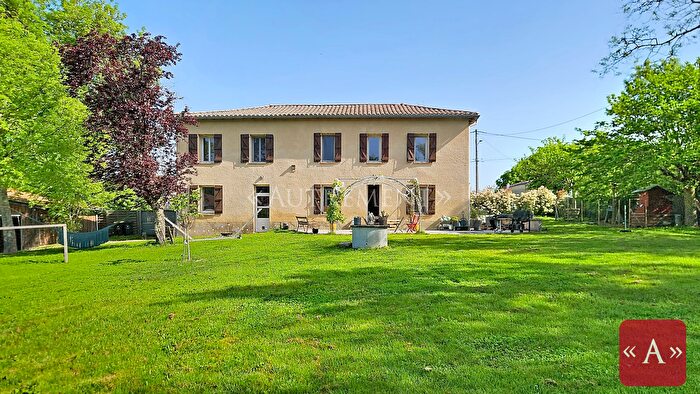 Maison 5 pièces à Saint-Sulpice-la-Pointe, à vendre