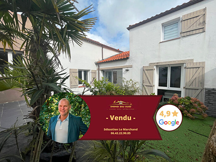 Maison à vendre - Saint-Étienne-de-Mer-Morte - 6 pièces - 3 chambres