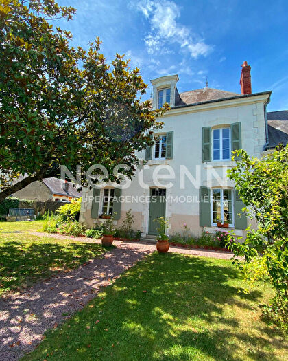 Maison à vendre - Dissay-sous-Courcillon - 8 pièces - 5 chambres