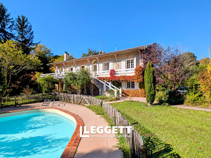 Fargues-Saint-Hilaire : Maison 10 pièces à vendre