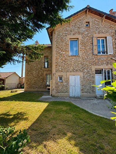 Maison 6 pièces à Sivry-Courtry, à vendre