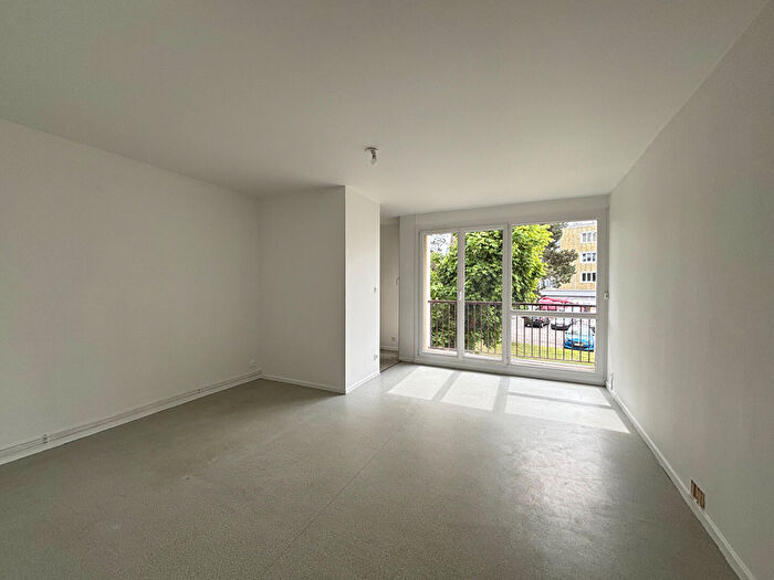 Appartement à louer - Quartiers Nord-Est, Maurepas - 1 pièce