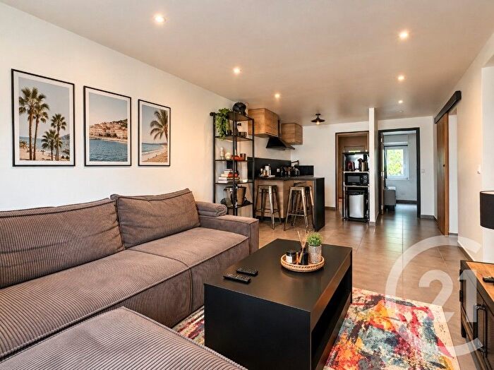 Appartement 2 pièces à vendre à Cogolin, Centre-ville, Subeiran, Pas de Grimaud