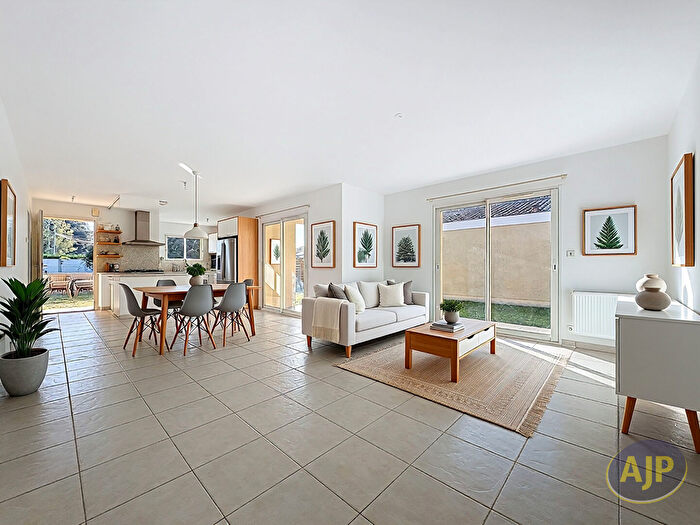 Maison à vendre - Biganos - 4 pièces - 3 chambres