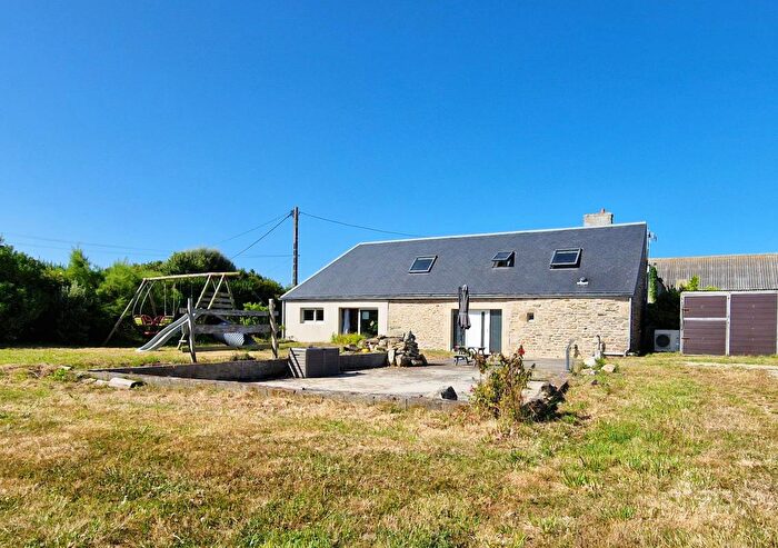 Maison à vendre - Plozévet - 5 pièces - 3 chambres