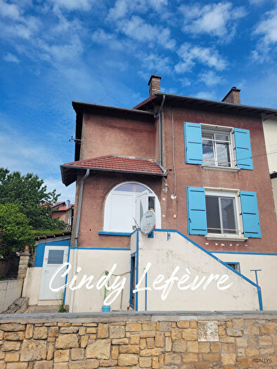 Maison 4 pièces à vendre à Baslieux