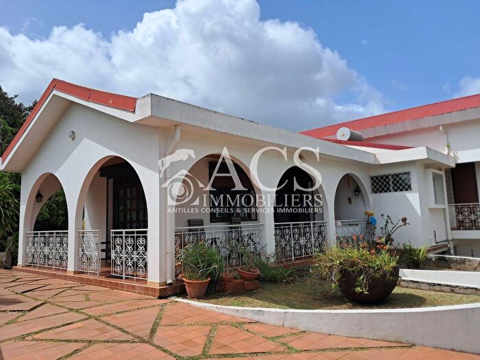 Maison à louer - Ste Luce - 5 pièces - 4 chambres