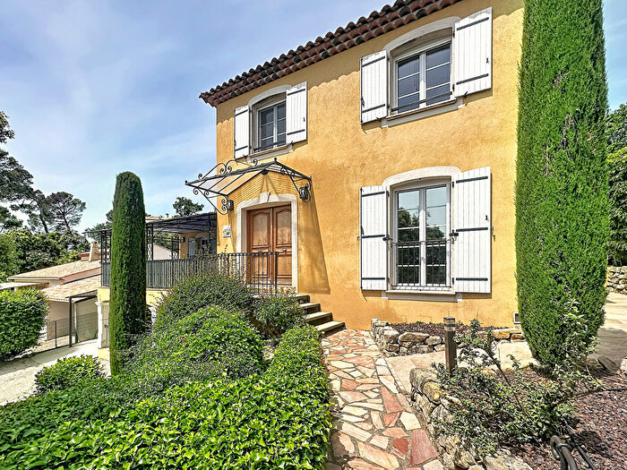 Maison 5 pièces à vendre à Carcès