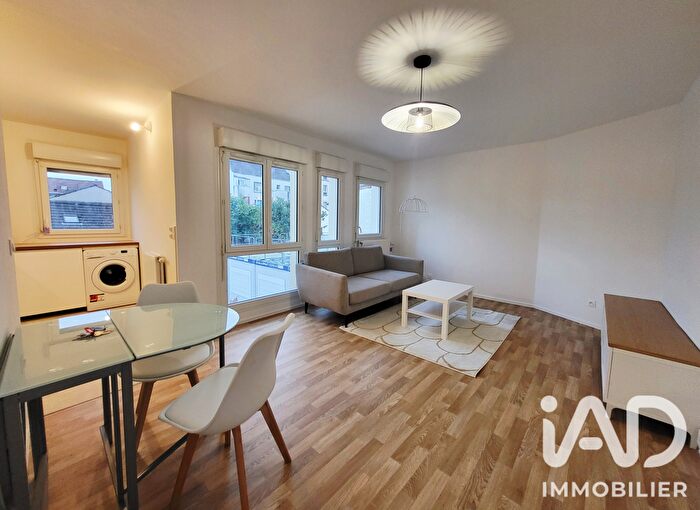 Appartement 2 pièces à louer à Gennevilliers, Le Village