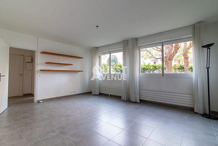 Appartement 3 pièces à vendre - Issy-les-Moulineaux, Les Iles, La Ferme