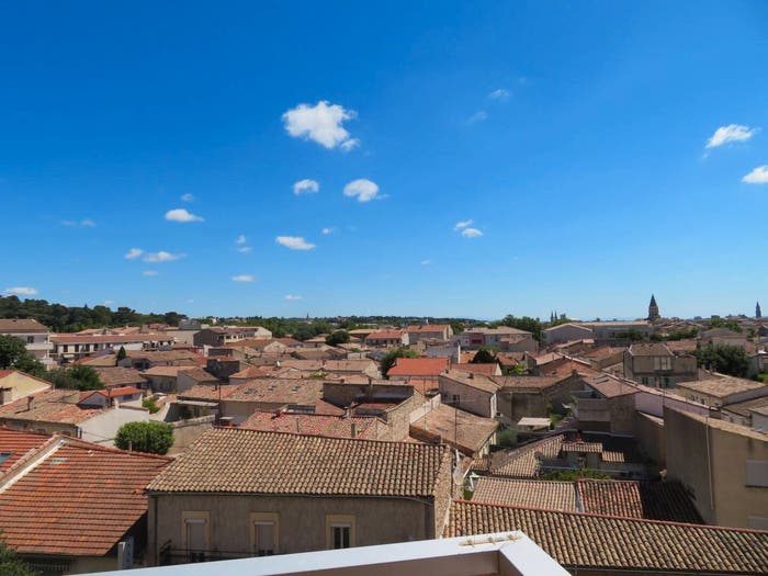 Jardins de la Fontaine, Nîmes : Appartement 3 pièces à louer