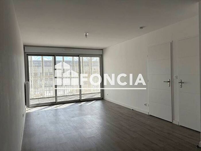 Appartement à louer - Fleury-les-Aubrais - 2 pièces - 1 chambre