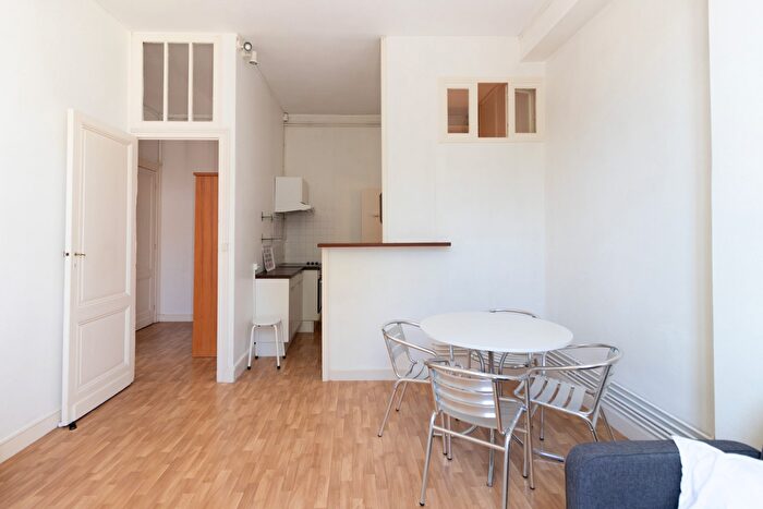 Appartement 2 pièces à louer à Bordeaux, Judaïque