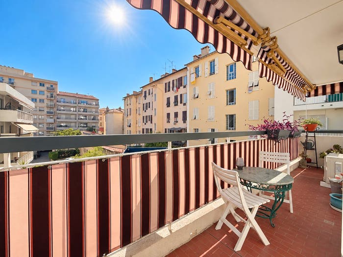Nice : Appartement 2 pièces à vendre