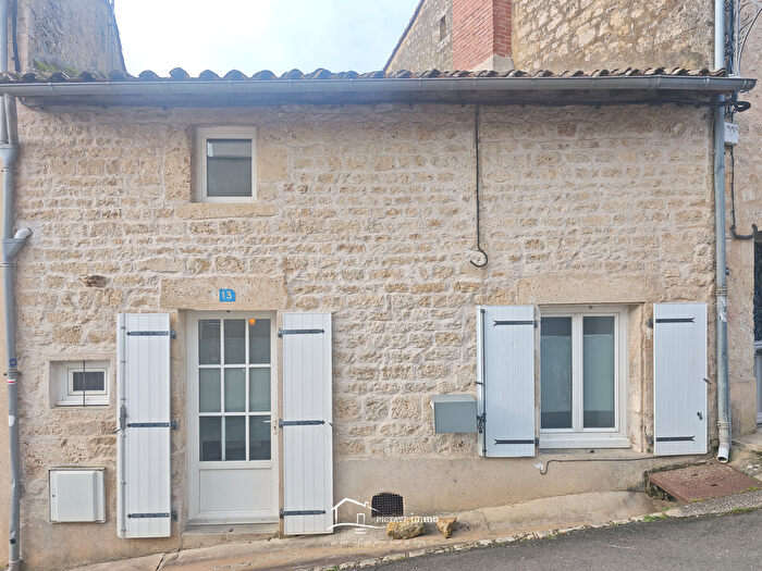 Maison à louer - Melle - 3 pièces - 2 chambres