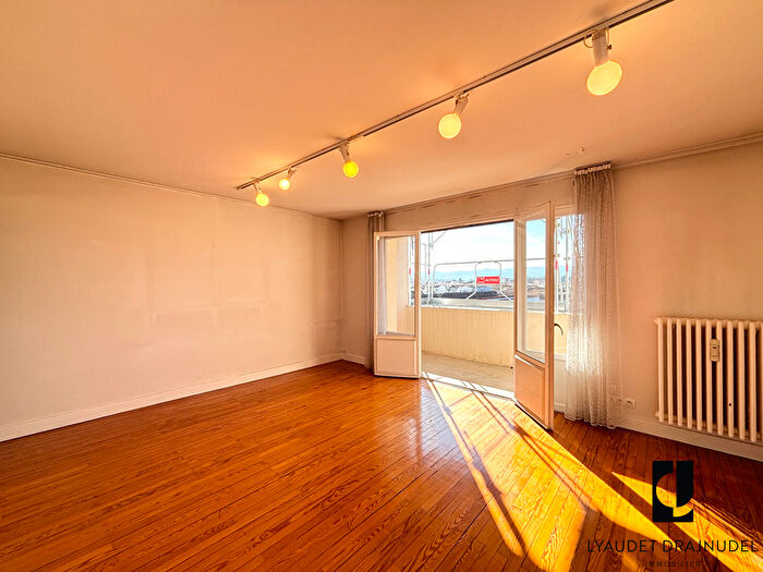 Appartement à vendre - Roanne, Gare - 4 pièces - 3 chambres