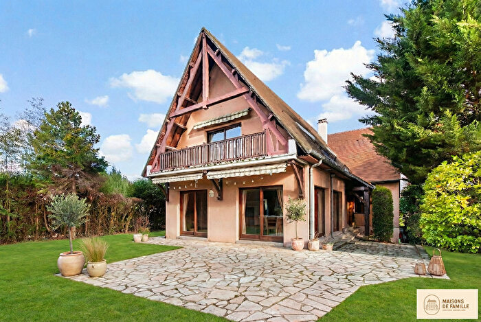 Maison à vendre - Louveciennes - 9 pièces - 5 chambres