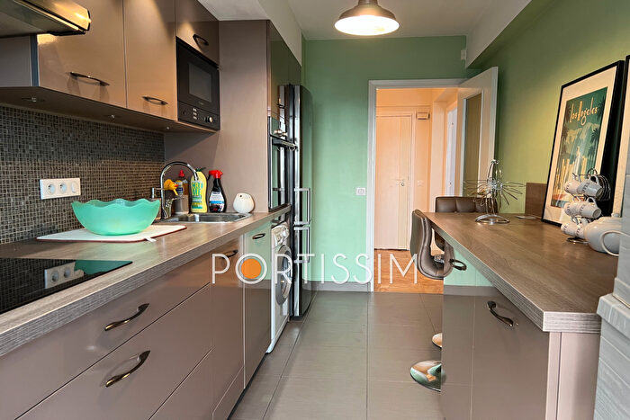 Appartement à louer - Cagnes-sur-Mer - 2 pièces - 1 chambre