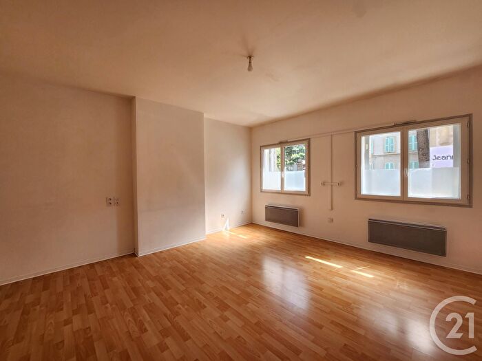 Appartement à louer - Saint-Affrique - 1 pièce