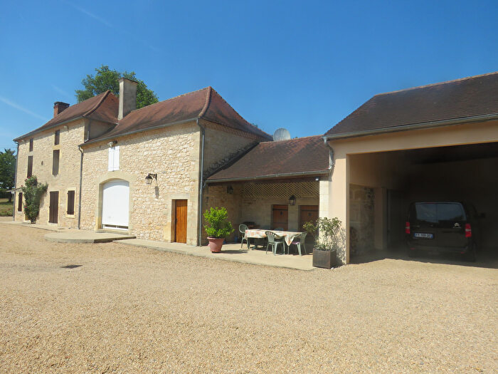 Cherveix-Cubas - Maison 7 pièces à vendre