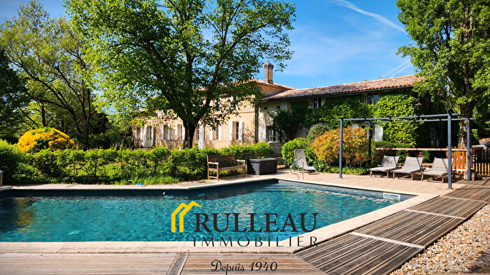 Maison à vendre - Saint-André-de-Cubzac - 11 pièces - 8 chambres